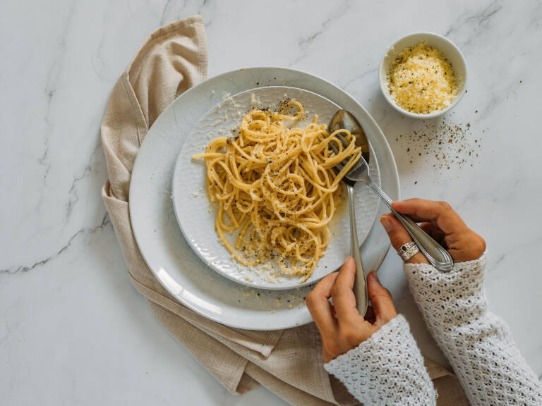 Einfacher Trick für creamy Pasta-Saucen wie beim Italiener - Magazin