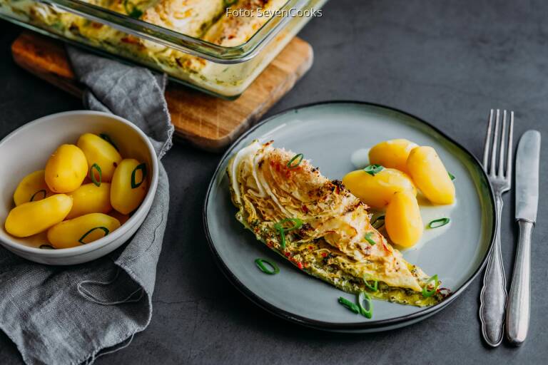 Gebackener Spitzkohl mit Salzkartoffeln von SevenCooks